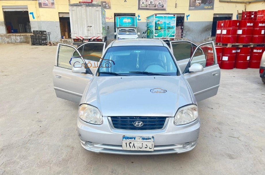 Verna Hyundai 2013 Obour City Silver 6953516 - Car for sale : Hatla2ee