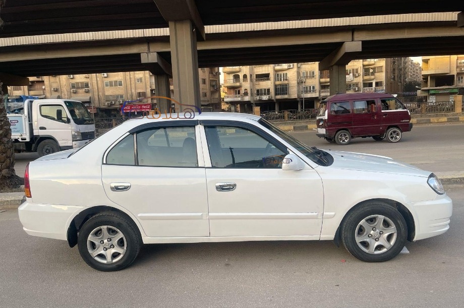 Verna Hyundai 2009 Cairo White 6954168 - Car for sale : Hatla2ee