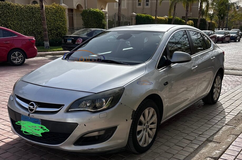 Astra Opel 2017 Al Shorouk Silver 6954362 - Car for sale : Hatla2ee