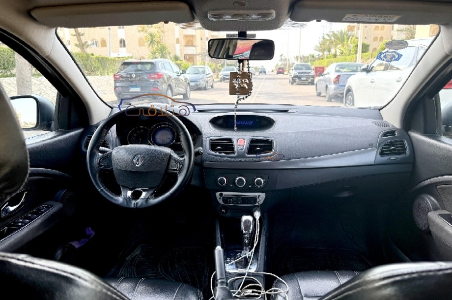 Fluence Renault 2017 Alexandria Bronze 6954414 - Car for sale : Hatla2ee