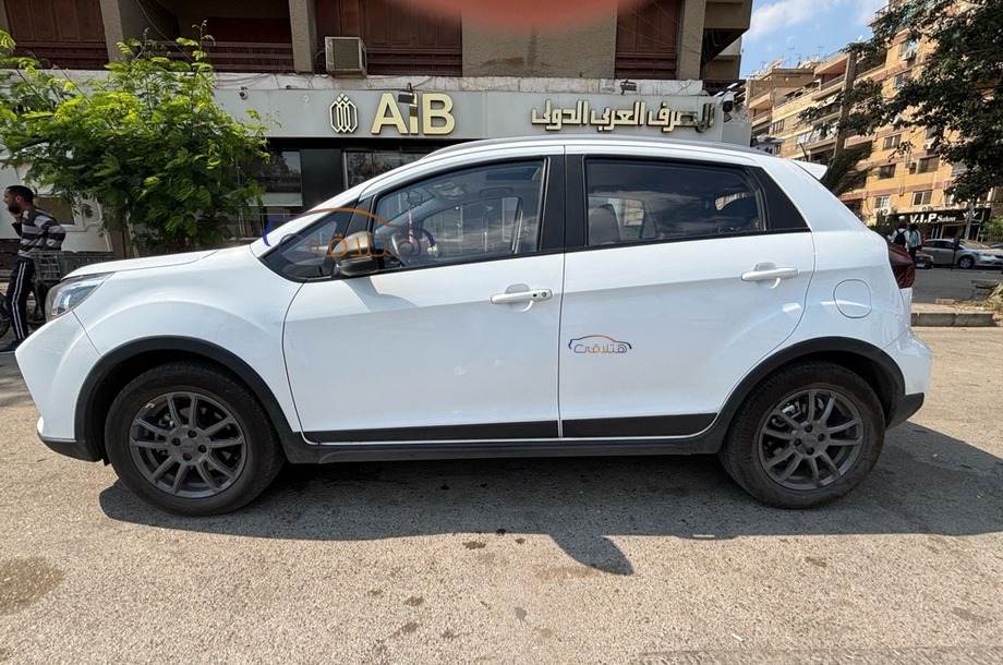 GX3 Pro Geely 2024 Heliopolis White 6954565 - Car for sale : Hatla2ee