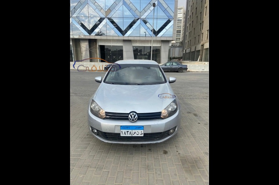 Golf 6 Volkswagen 2013 Maadi Silver 6955642 - Car for sale : Hatla2ee