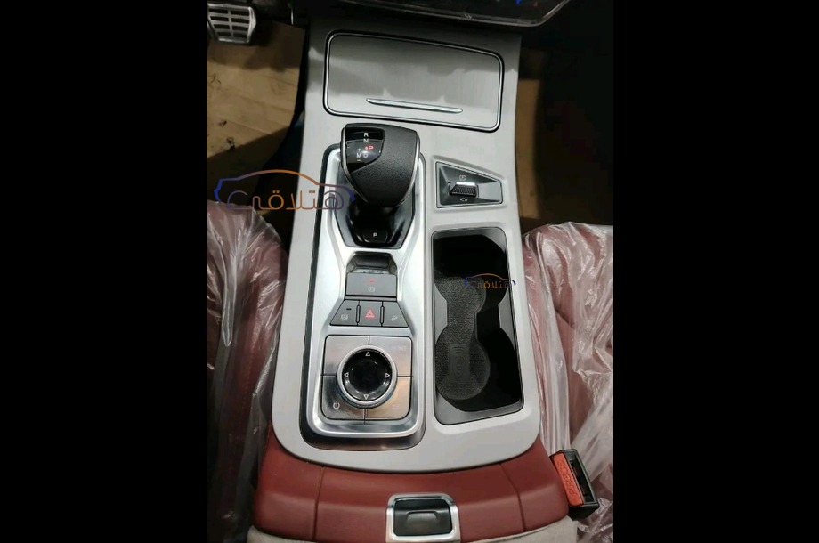 X70 Plus Jetour 2024 Suez White 6956200 - Car for sale : Hatla2ee