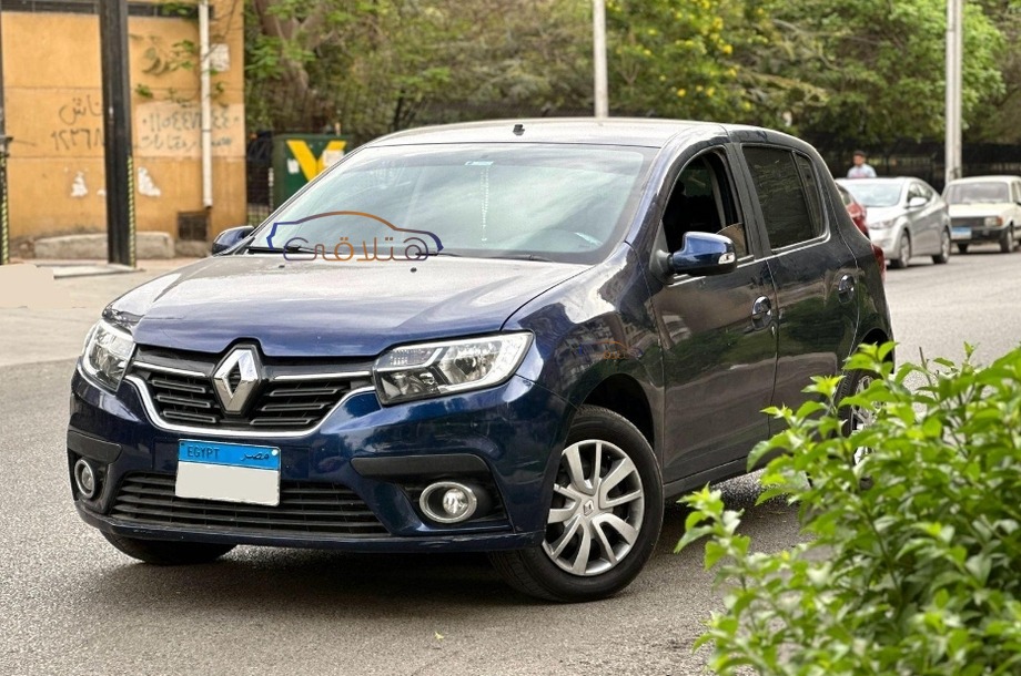 Sandero Renault 2019 Cairo Dark blue 6956897 - Car for sale : Hatla2ee