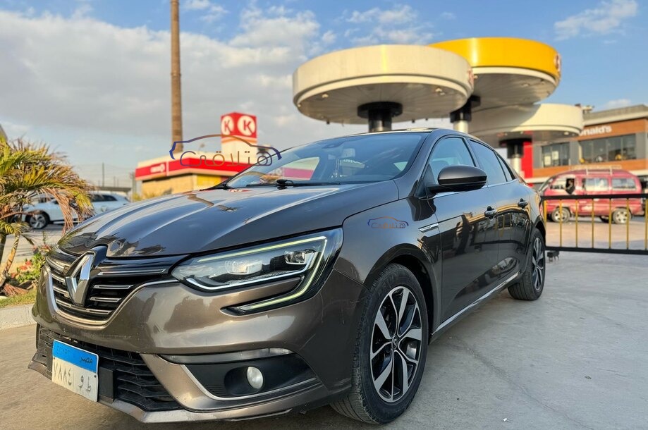 Megane Renault 2020 Sheikh Zayed City Gold 6959196 - Car for sale ...