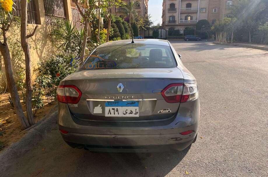 Fluence Renault 2015 Mokattam Silver 6959985 - Car for sale : Hatla2ee