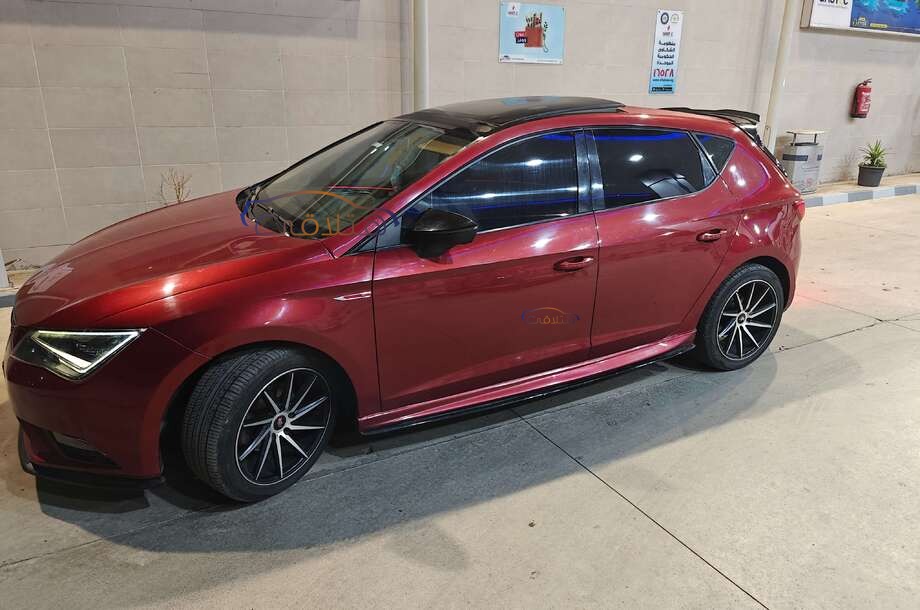 Ibiza Seat 2015 Zagazig Red 6966032 - Car for sale : Hatla2ee