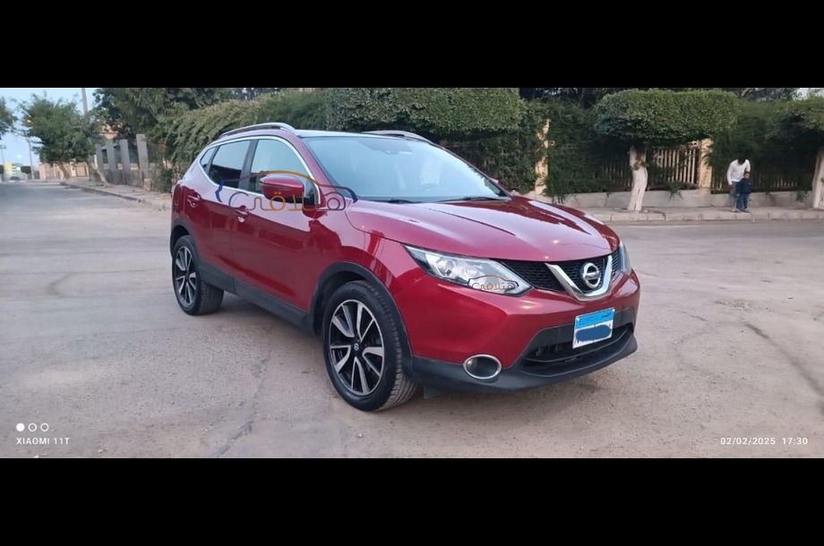 Qashqai Nissan 2017 Ismailia Red 6967338 - Car for sale : Hatla2ee