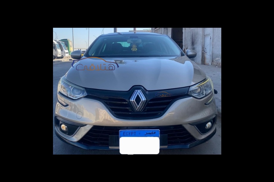 Megane Renault 2017 Alexandria Bronze 6969040 - Car for sale : Hatla2ee