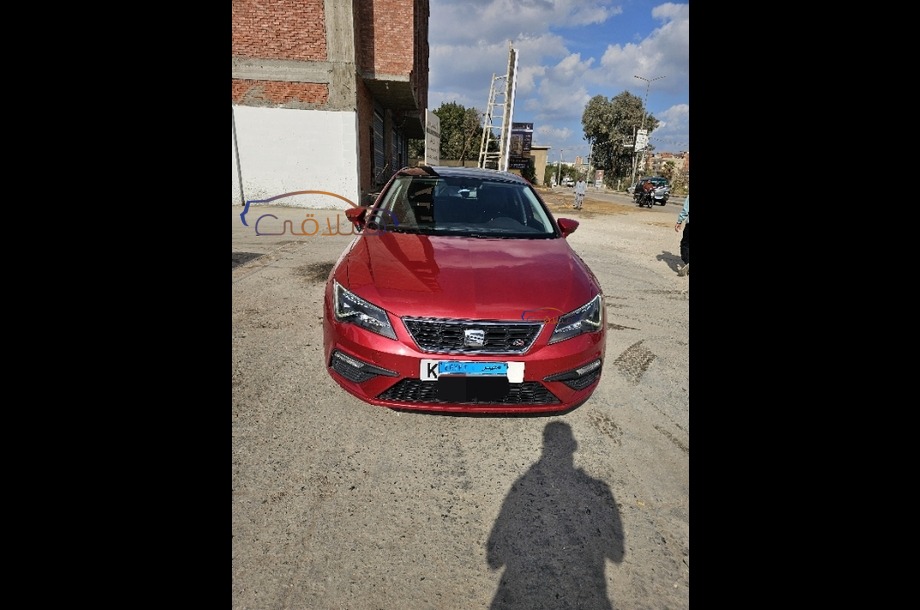 Leon Seat 2020 Madinaty Red 6971579 - Car for sale : Hatla2ee