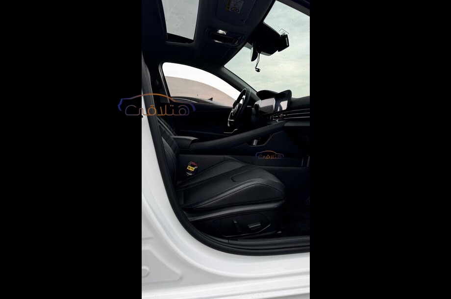 Elantra CN7 Hyundai 2023 6 October White 6972021 - Car for sale : Hatla2ee
