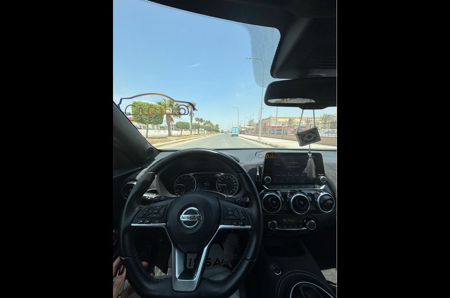 Juke Nissan 2022 Sheikh Zayed City Silver 6974424 - Car for sale : Hatla2ee