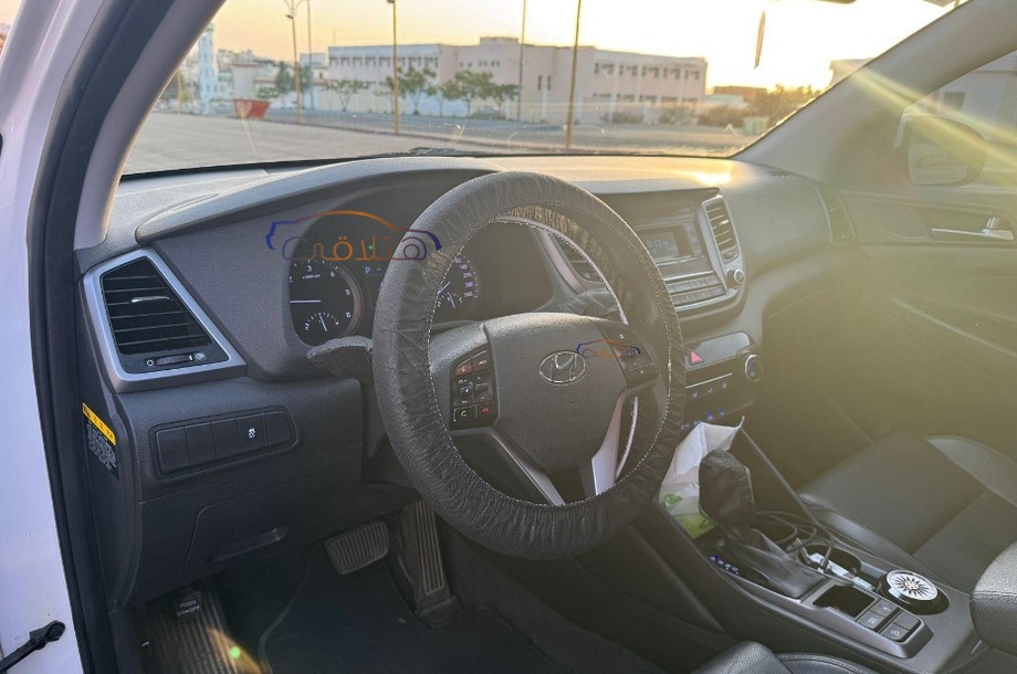 Tucson Hyundai 2018 Riyadh White 6974921 - Car for sale : Hatla2ee