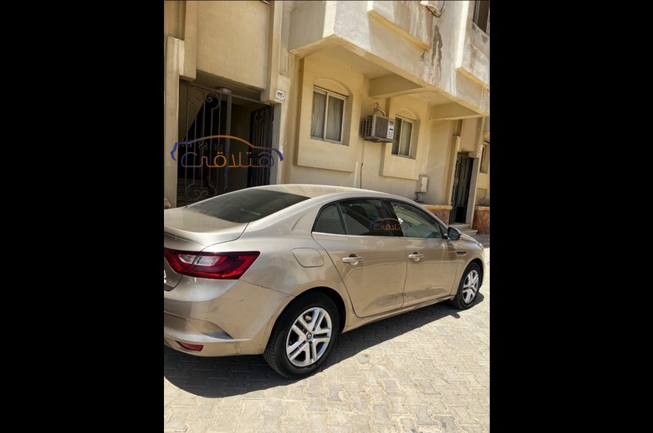 Megane Renault 2020 Alexandria Bronze 6976041 - Car for sale : Hatla2ee