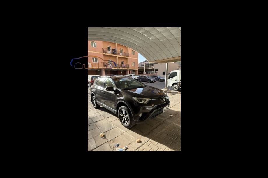 Rav 4 Toyota 2018 Kuwait City Brown 6982450 - Car for sale : Hatla2ee