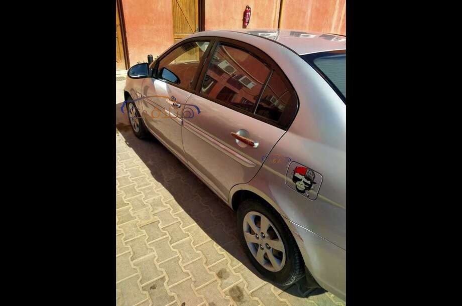 Accent HCI Hyundai 2010 Warraq Silver 6982606 - Car for sale : Hatla2ee
