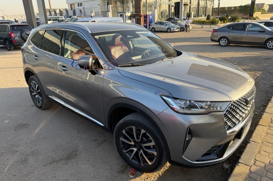 H6 Haval 2024 Tagamo3 - New Cairo Silver 6983824 - Car for sale : Hatla2ee