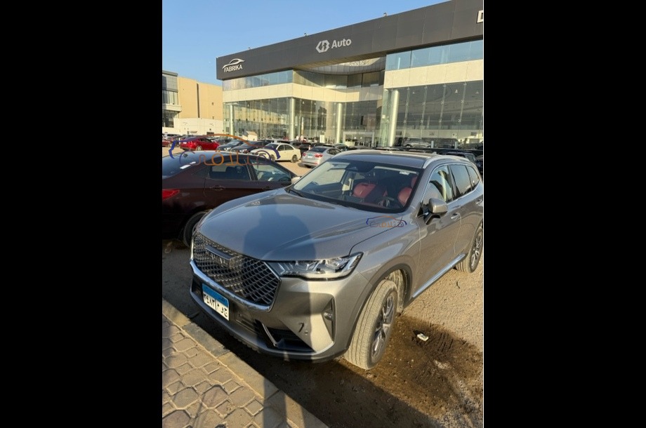 H6 Haval 2024 Tagamo3 - New Cairo Silver 6983824 - Car for sale : Hatla2ee