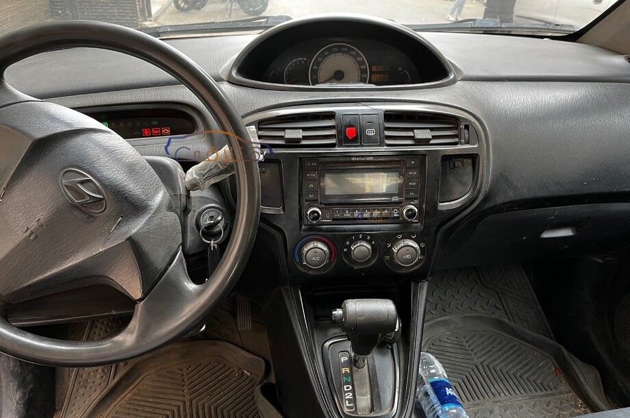 Matrix Hyundai 2010 Cairo Black 6984109 - Car for sale : Hatla2ee