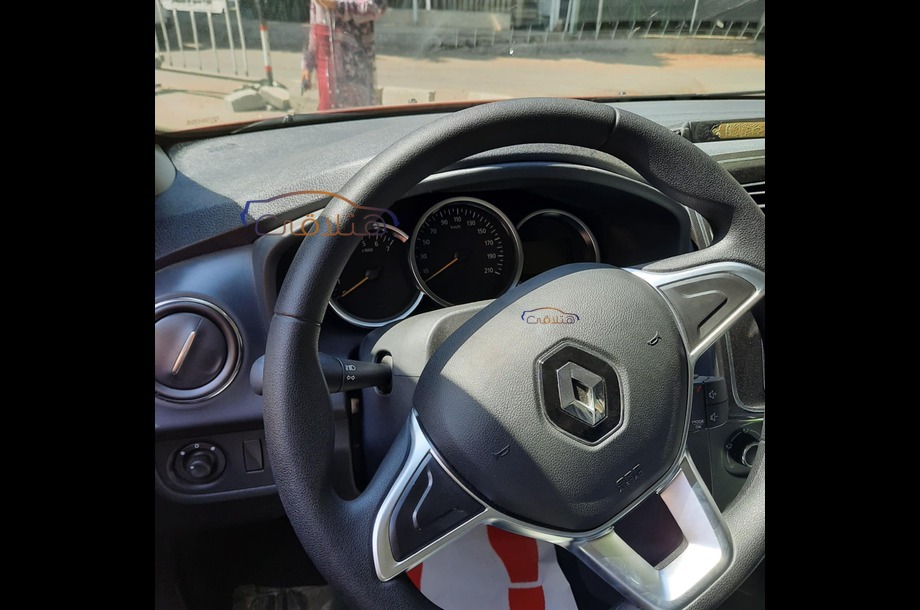 Logan Renault 2021 Alexandria Silver 6984559 - Car for sale : Hatla2ee