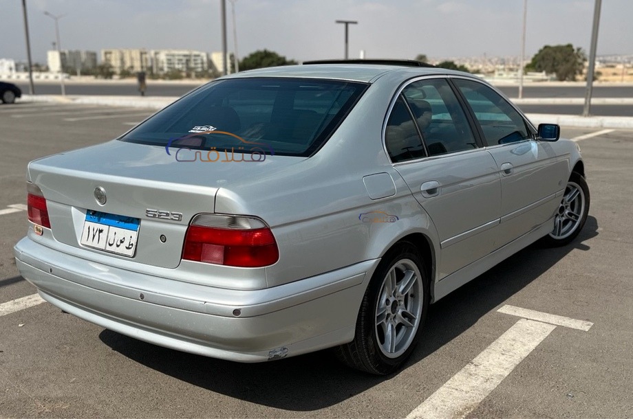 523 BMW 1997 Mokattam Silver 6984576 - Car for sale : Hatla2ee