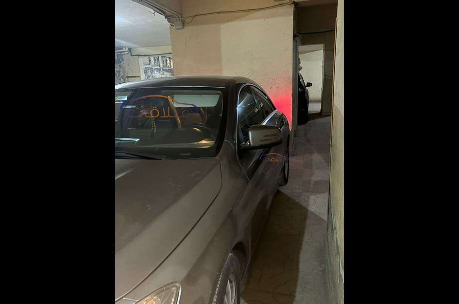 CLA 180 Mercedes 2015 Maadi Gray 6985032 - Car for sale : Hatla2ee