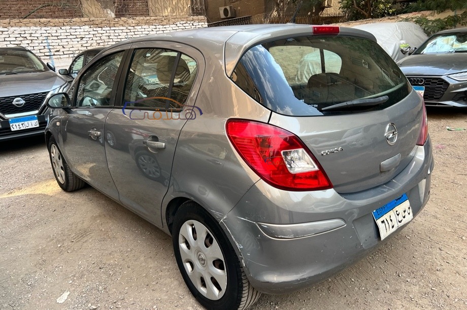 Corsa Opel 2013 Cairo Silver 6985835 - Car for sale : Hatla2ee