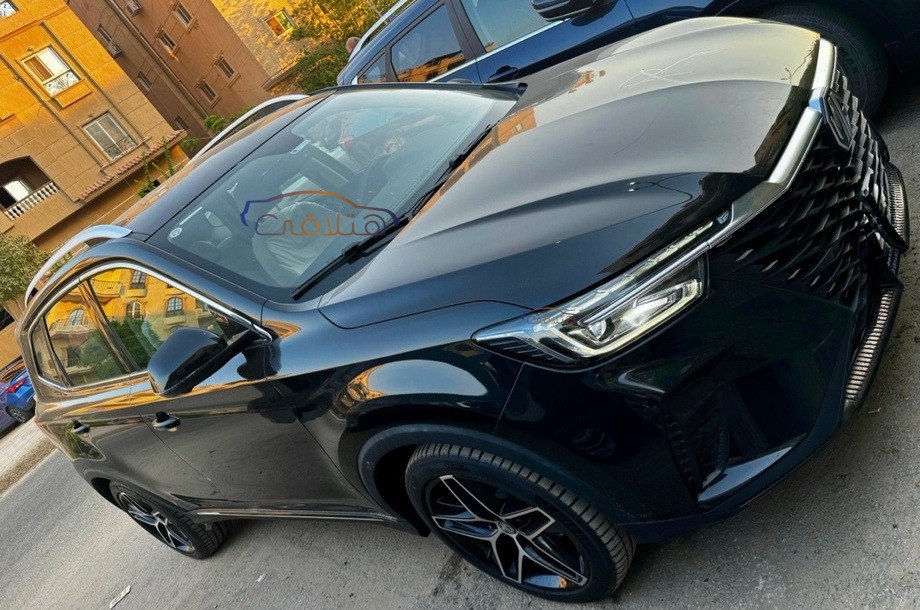 RX5 Plus MG 2023 Sharqia Black 6988617 - Car for sale : Hatla2ee