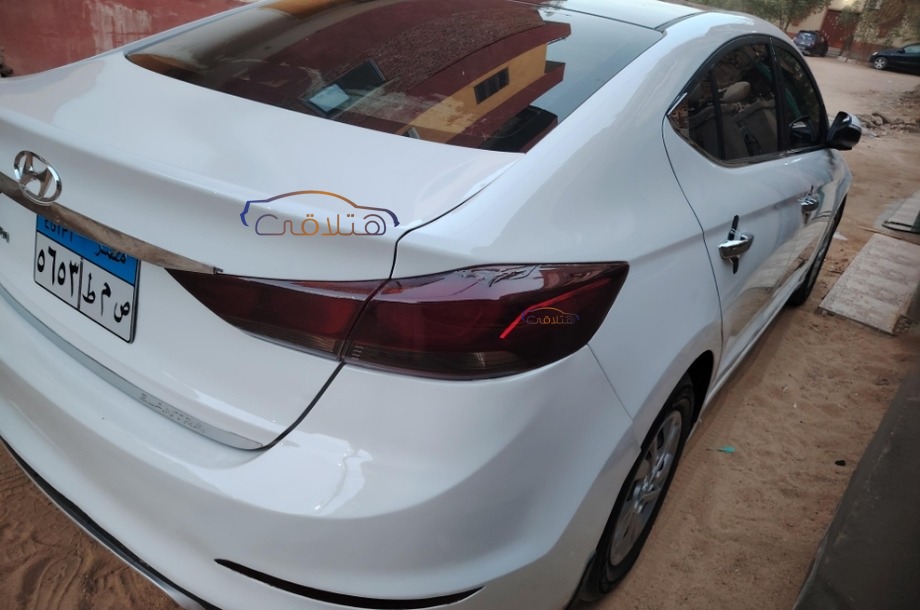 Elantra AD Hyundai 2019 Aswan White 6990551 - Car for sale : Hatla2ee