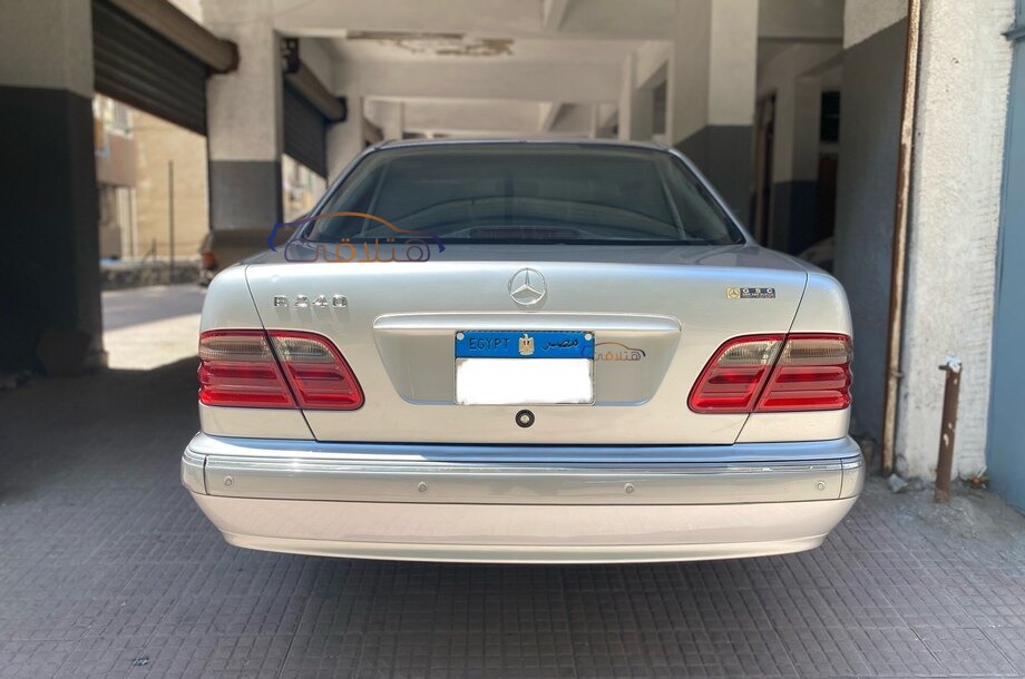 E 240 Mercedes 2001 Alexandria Silver 6992451 - Car for sale : Hatla2ee