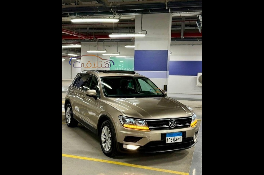 Tiguan Volkswagen 2018 Suez Gold 6992966 - Car for sale : Hatla2ee