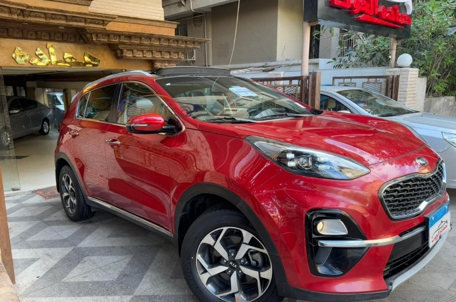 Sportage Kia 2020 Heliopolis Red 6993587 - Car for sale : Hatla2ee