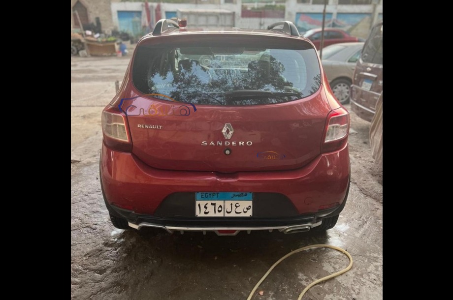 Sandero Step Way Renault 2016 Cairo Red 6995116 - Car for sale : Hatla2ee