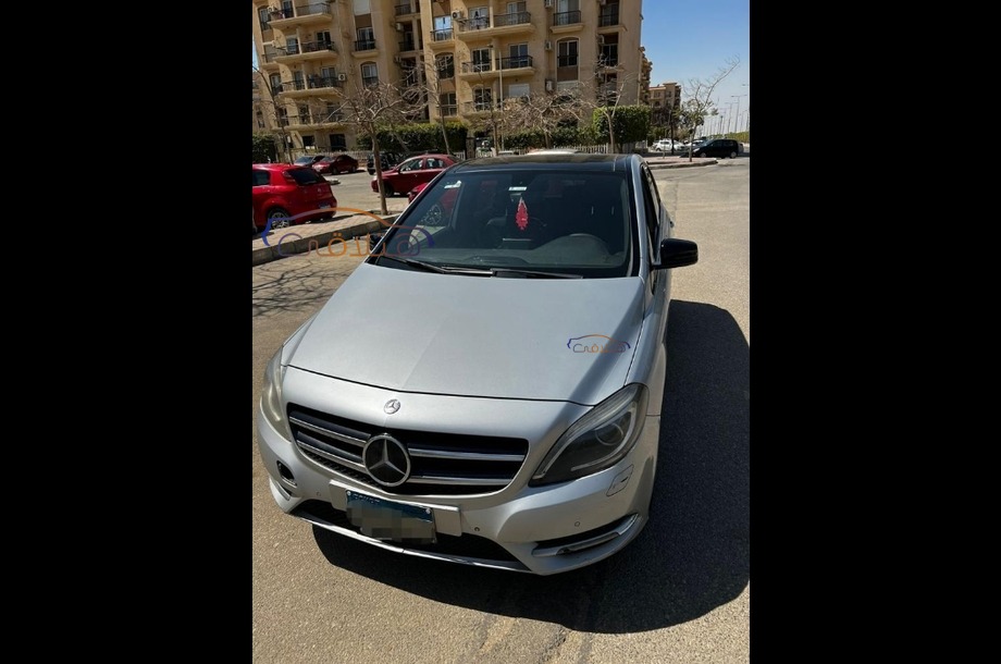 B 200 Mercedes 2013 Mohandessin Silver 6995954 - Car for sale : Hatla2ee
