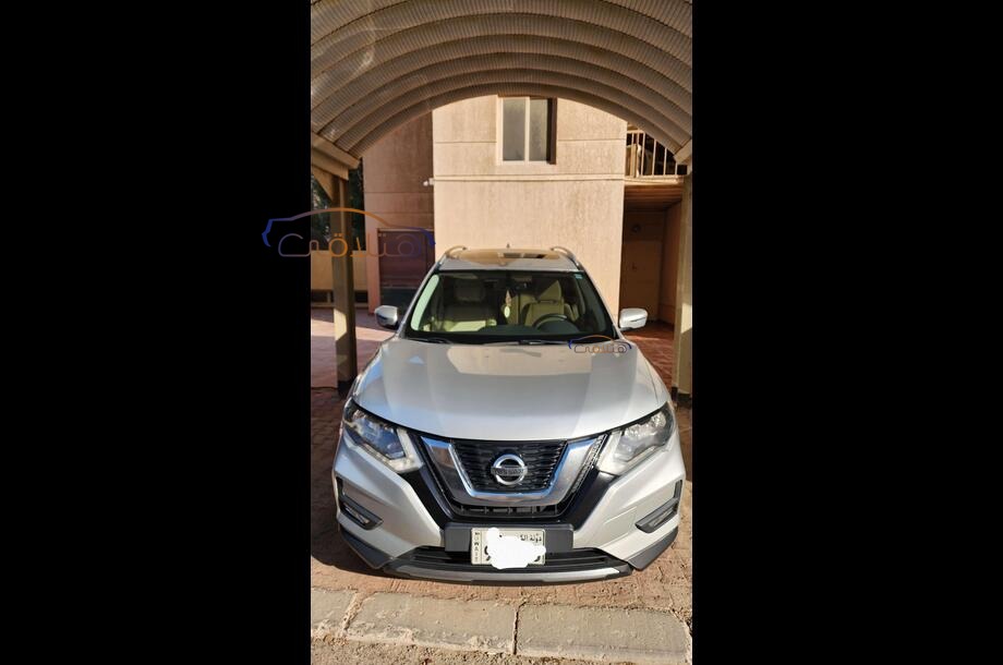 XTrail Nissan 2019 Kuwait City Silver 6998214 - Car for sale : Hatla2ee