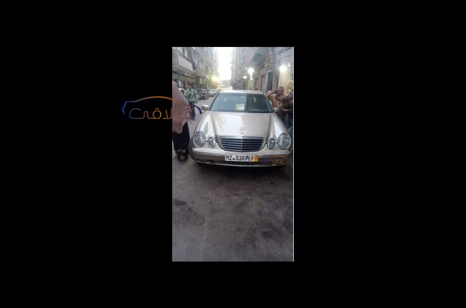 E 200 Mercedes 2001 6 October Gold 7007414 - Car for sale : Hatla2ee