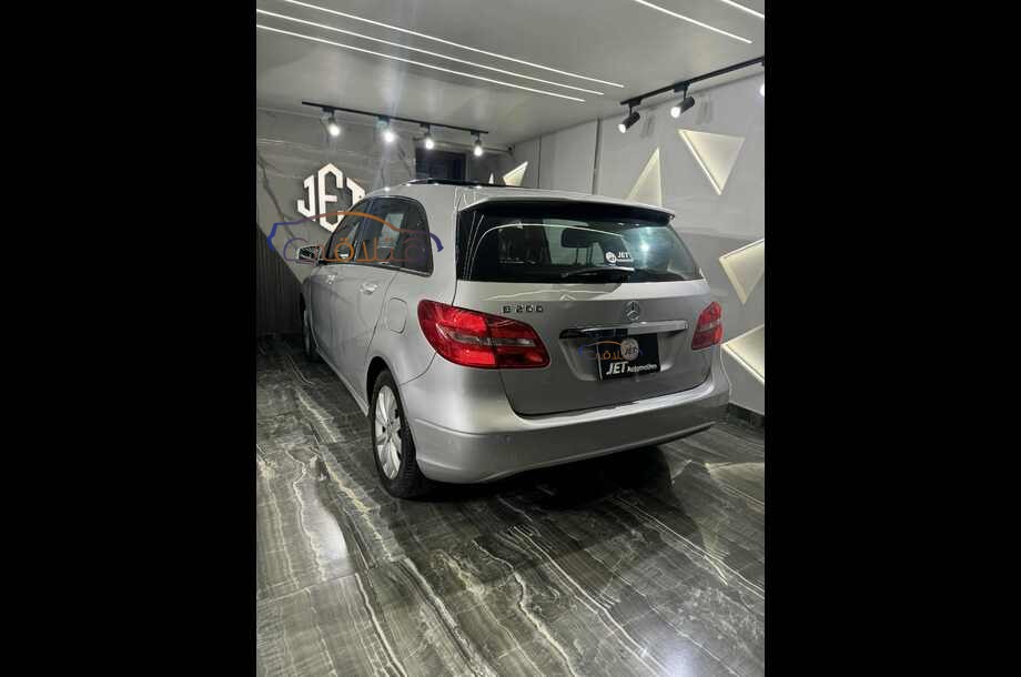 B 200 Mercedes 2013 Nasr city Silver 7007961 - Car for sale : Hatla2ee