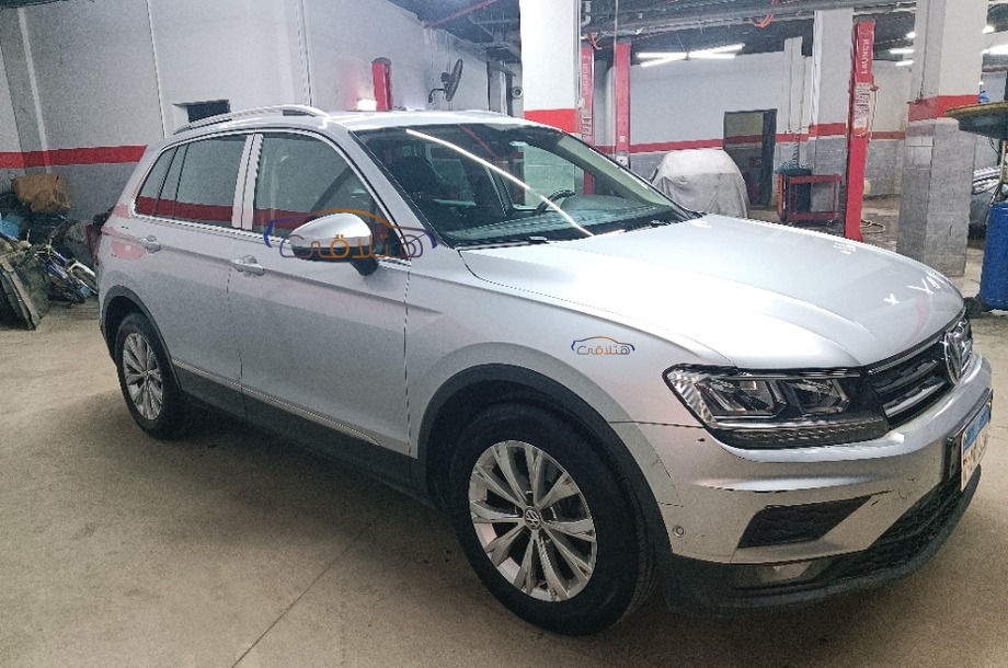 Tiguan Volkswagen 2020 6 October Silver 7011798 - Car for sale : Hatla2ee