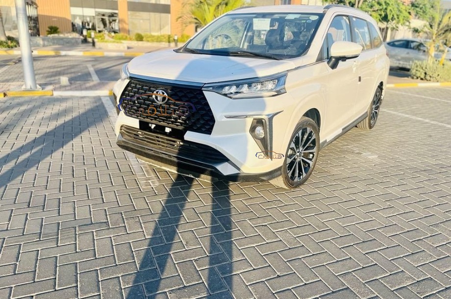 Rush Toyota 2024 Wadi Al-Natrun White 7014661 - Car for sale : Hatla2ee