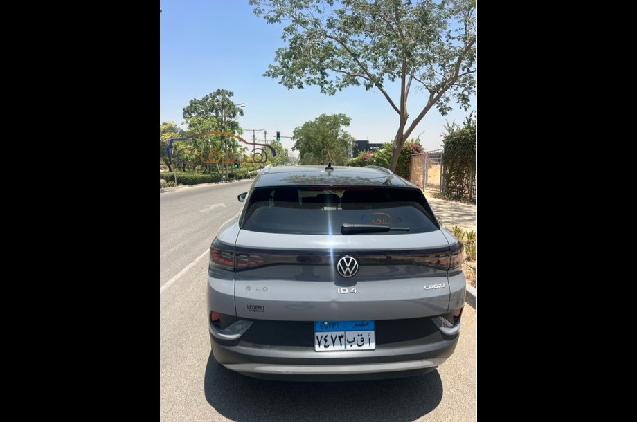 ID 4 Volkswagen 2023 Tagamo3 - New Cairo Silver 7015067 - Car for sale : Hatla2ee