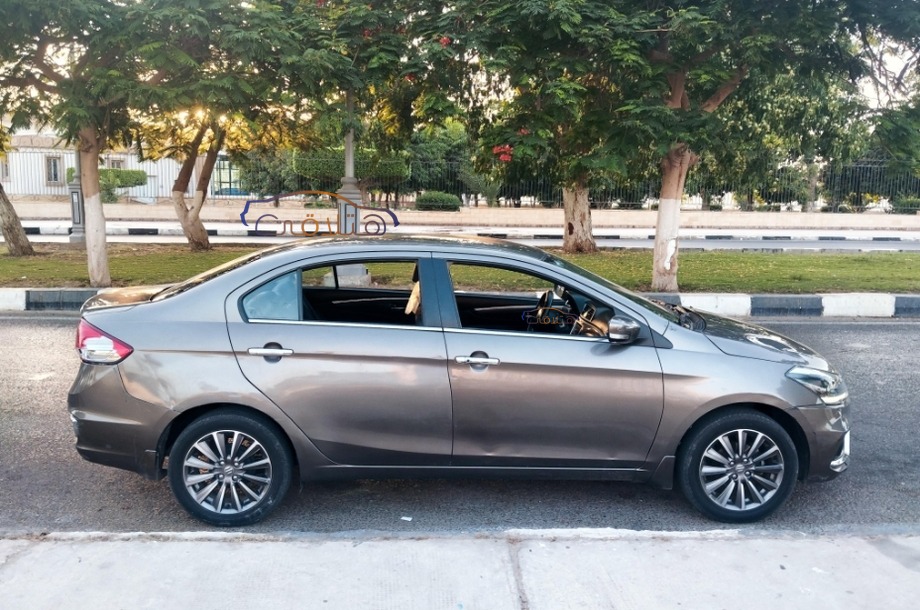 Ciaz Suzuki 2022 Ismailia Silver 7017981 - Car for sale : Hatla2ee