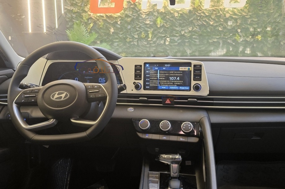 Imported : Elantra CN7 Hyundai 2025 Sheraton White 7021692 - Car for sale : Hatla2ee