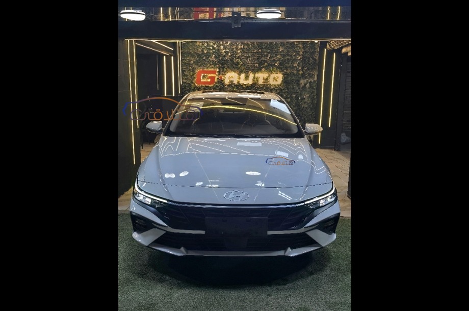 Imported : Elantra CN7 Hyundai 2025 Sheraton White 7021692 - Car for sale : Hatla2ee