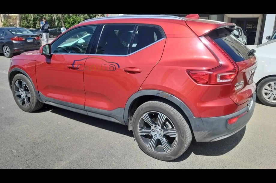 XC 40 Volvo 2021 Maadi Red 7023275 - Car for sale : Hatla2ee