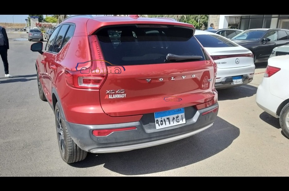 XC 40 Volvo 2021 Maadi Red 7023275 - Car for sale : Hatla2ee