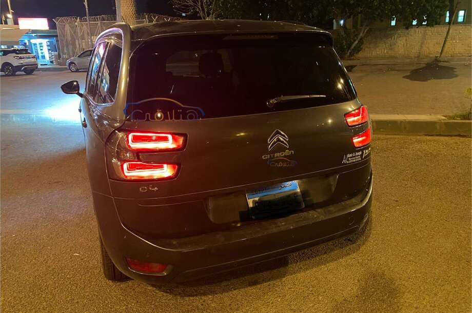 ستروين c4 جراند بيكاسو 2015 7025193 - سيارات مستعملة للبيع : هتلاقى