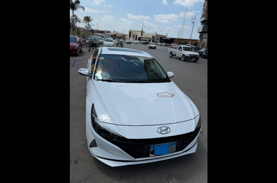 Elantra CN7 Hyundai 2022 Dakahlia White 7025726 - Car for sale : Hatla2ee