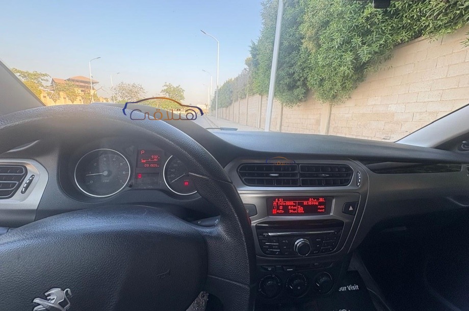 301 Peugeot 2018 6 October Gray 7026658 - Car for sale : Hatla2ee