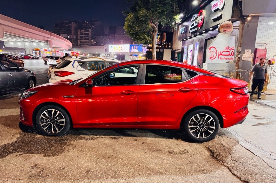 J7 Jac 2022 Mohandessin Red 7026755 - Car for sale : Hatla2ee