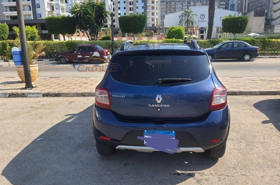 Sandero Step Way Renault 2017 Alexandria Dark blue 7027091 - Car for ...